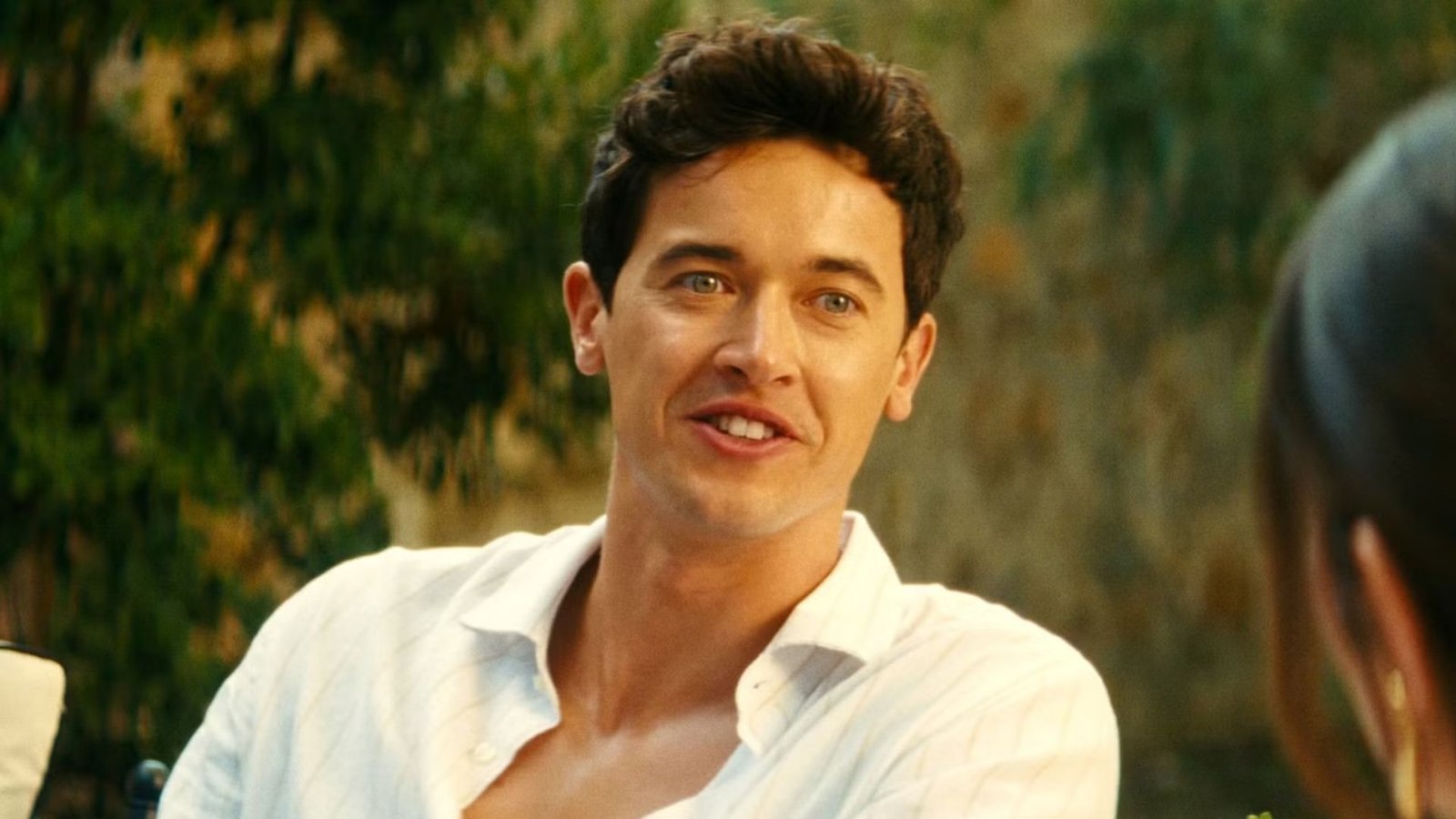 Astro de Jogos Vorazes estrela fenômeno da Netflix "People We Meet on ...